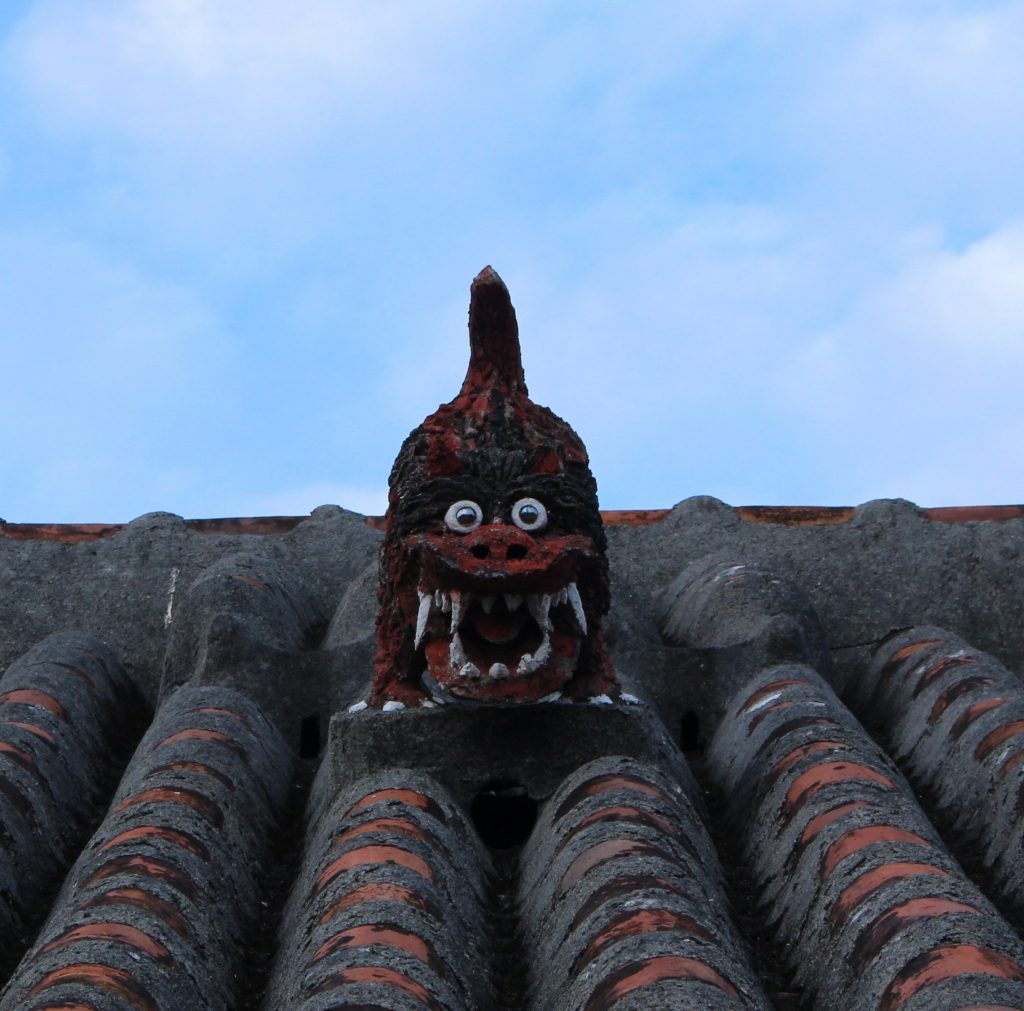 Where to Catch the Best Cats & Shisa in Taketomi – Wondertips